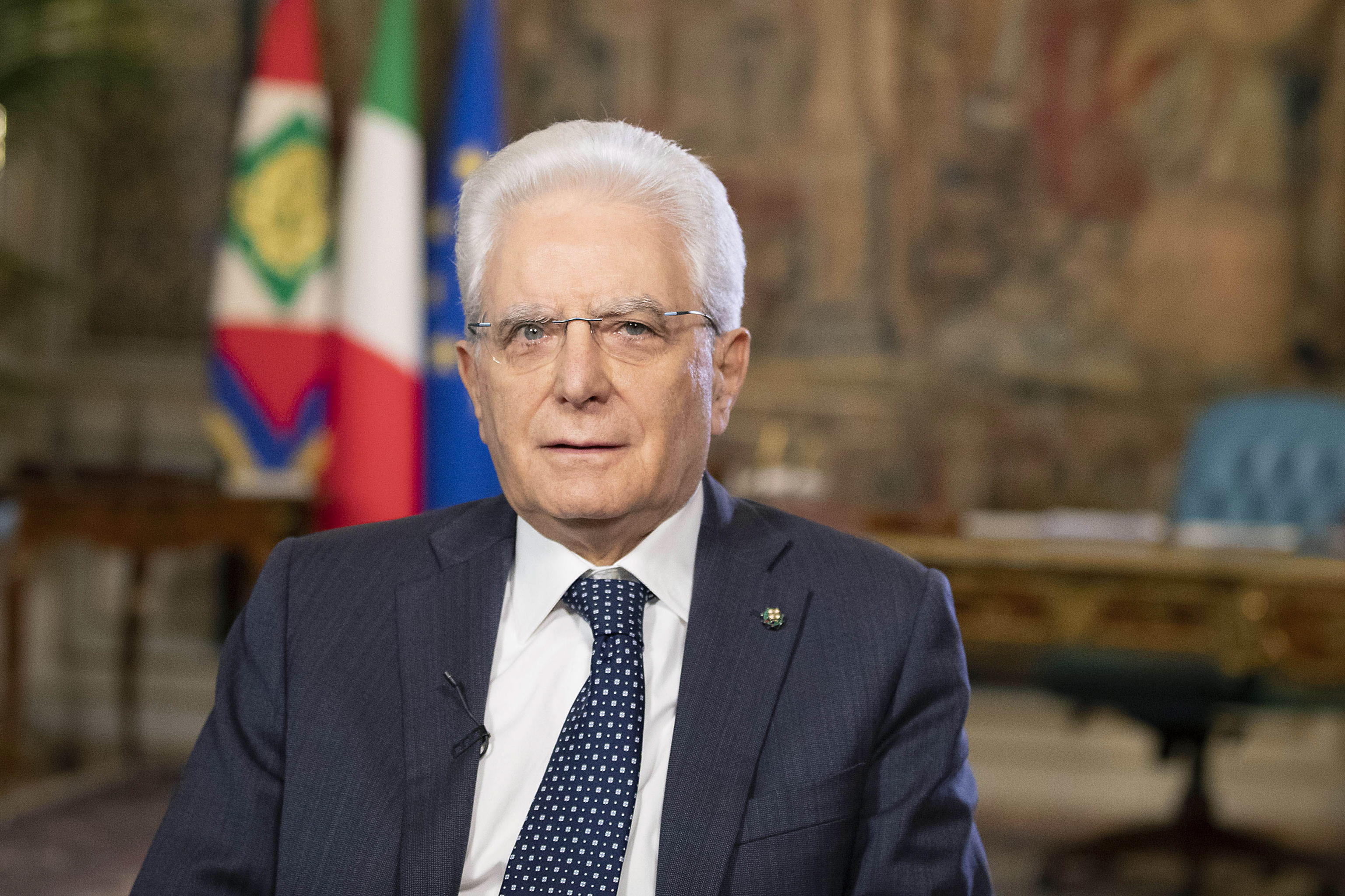 Mattarella chiede «sacrifici e unità» per sconfiggere il Coronavirus ...