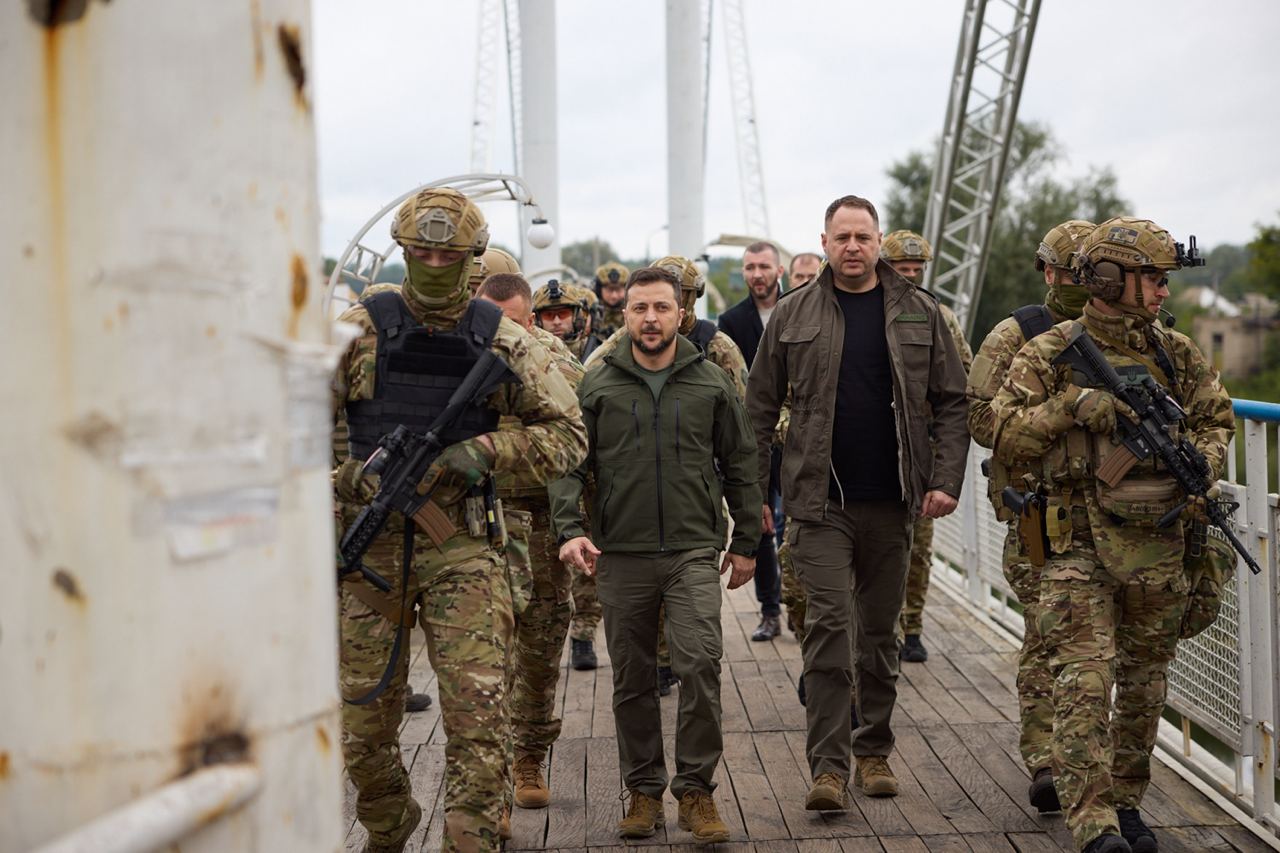 Zelensky nella riconquistata Izjum, la conferma dei sospetti: «Qui ...