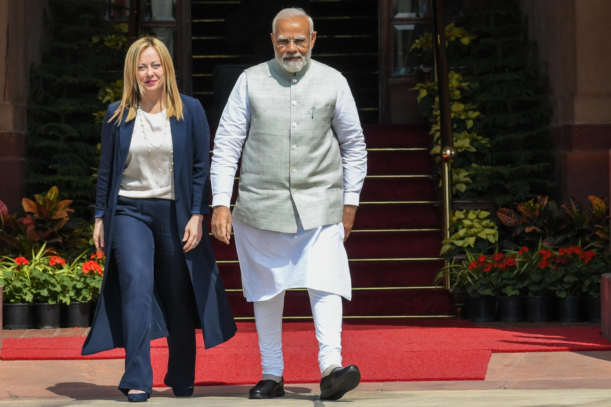 Meloni a Nuova Delhi, l'incontro con il premier Modi: «L'India può ...