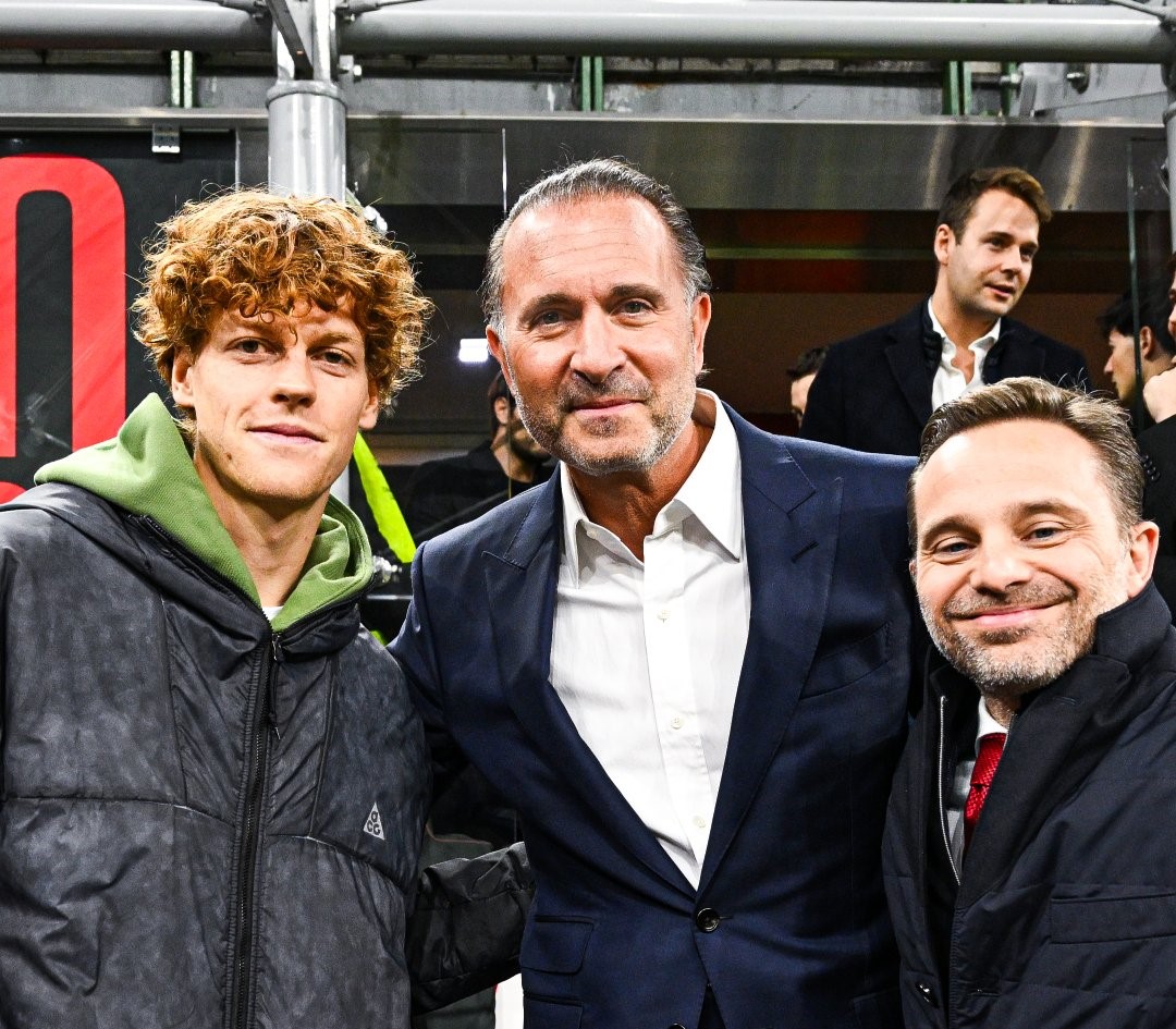 Jannik Sinner saluta il Milan a San Siro. Pubblico in visibilio - Il ...